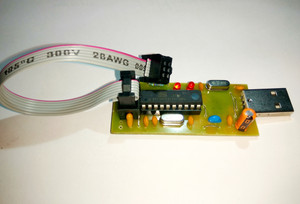 SSS P0312 : Atmel AVR ISP Serial Programmer with 6-pin ISP Header. Connects to USB Port and ...