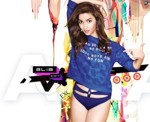 Alia Bhatt Bollywood Actress Matte Finish Poster Paper Print - Personalities posters in India ...