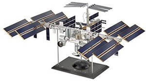 Revell Germany Limited Edition International Space Station "Iss" Model ...