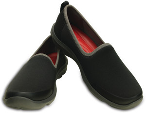 CROCS Busy Day Stretch Skimmer Casuals For Women - Buy Black/Graphite ...