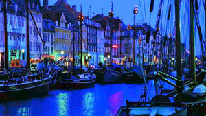 Amazing Places and Cities Vinyl Poster Paper Print - Places posters in ...