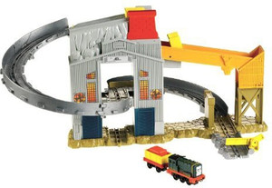 Fisher-Price Thomas The Train: Take-N-Play Twist & Tumble Cargo Drop ...
