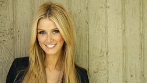 Music Delta Goodrem Singers Australia HD Wallpaper Background Fine Art ...