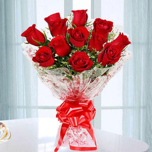 Ferns N Petals Red Roses Bouquets Price in India - Buy Ferns N Petals ...
