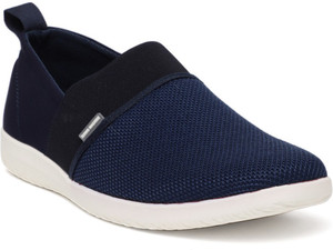 FLYING MACHINE Slip On Sneakers For Men - Buy FLYING MACHINE Slip On ...