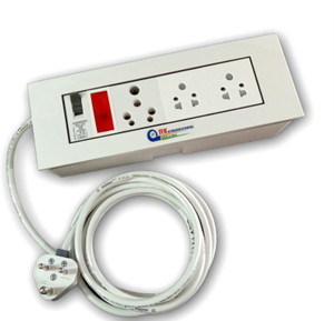 RK ENGINEERING MCB Protective 3 Sockets & 5 Meter wire. 16 A Five Pin ...