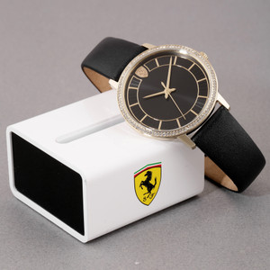 SCUDERIA FERRARI Donna Ultraleggero Donna Ultraleggero Analog Watch ...