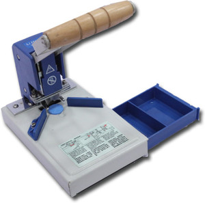 Flipkart.com | NEVER ENDING Card Sheet Corner Cutter Wooden Grip Corner ...