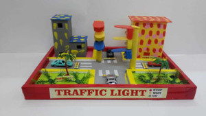 FALCON OPTIK TRAFFIC LIGHT MODEL Price in India - Buy FALCON OPTIK ...