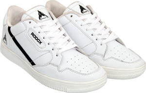 rodox Rodox casual Flat Sole Sneakers Sneakers For Men - Buy rodox ...