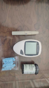 one Above Blood Glucose Meter Kit with 25 Strips Glucometer Price in ...