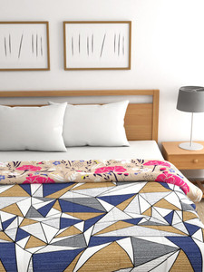 Raymond Home Geometric Double Quilt for AC Room - Buy Raymond Home ...