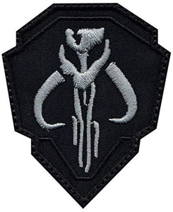 Mandalorian Mythosaur Skull Crest Shield Patch - Mythosaur Skull Crest ...