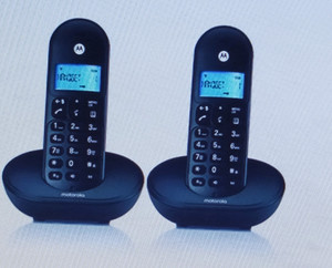 MOTOROLA WIRELESS INTERCOM 2 LINE Cordless Landline Phone Price in ...