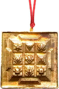 Takshila Gems Ashtadhatu Navgraha Yantra Pendant (Navgraha Pendant ...