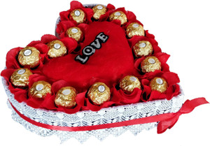 FestivalsBazar Premium Heart Ferrero Plastic Gift Box Price in India ...