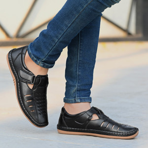 Rising Wolf Men Sandals - Buy Rising Wolf Men Sandals Online at Best ...