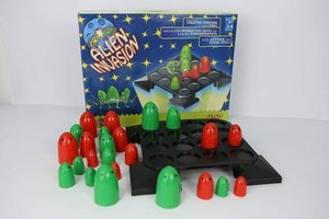 RTW COLLECTIONS Alien Invasion Strategy & War Games Board Game ...
