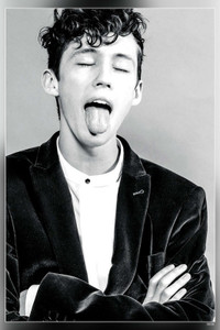 Troye Sivan Mellet A South African-Born Australian Singer Songwriter ...