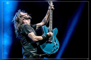 Foo Fighters Rock Band The Holy Shits Dave Grohl Taylor Hawkins Pat ...
