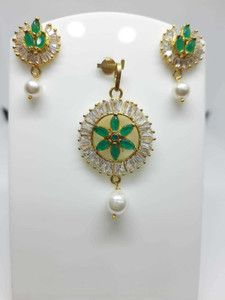 shukki alloy traditional Brass Green Jewellery Set Price in India - Buy ...