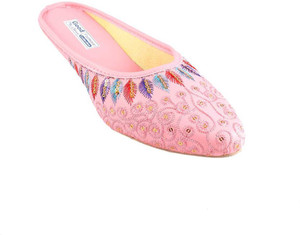 Gdc Jaipuri Rajasthani Ethnic Mule For Women - Buy Gdc Jaipuri ...