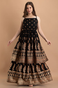 Nayanth Women Kurta Skirt Set - Buy Nayanth Women Kurta Skirt Set ...