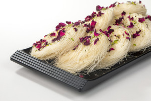 Prakriti Naturals Mithi Fini | Rajasthani Traditional Sweet (400) Box ...