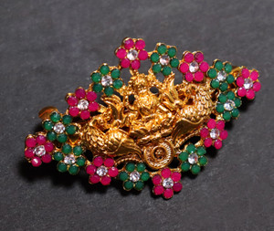 krelin Southern Aambada for Hair Decoration Brooch for Girls and Women ...