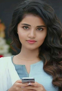 Smoky Design wallpaper anupama anupama parameshwaran Poster Price in ...