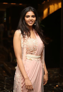 kalyani priyadarshin actor malayalam wallpaper Poster Paper Print ...