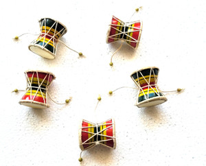 Vadyam Small traditional Damru Set of 5 Damaru Price in India - Buy ...