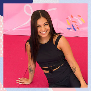 Singer Mabel Poster MultiColor PhotoPaper Print 12 inch X 18 inch ...