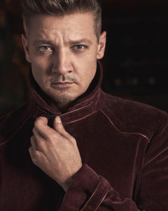 Jeremy Renner Poster MultiColor PhotoPaper Print 12 inch X 18 inch ...