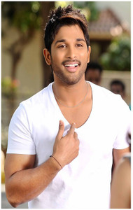 Allu Arjun Wall Poster For Room Paper Print - Movies, Personalities ...