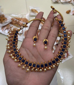 DC Alloy Gold-plated Blue Jewellery Set Price in India - Buy DC Alloy ...