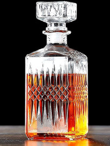 AshandRoh Crystal Clear Whiskey Decanter With Glass Stopper For Alcohol ...