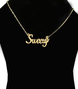 मीनाज़ Valentine Sweety Name Letter Locket Necklace Chain For Girls ...