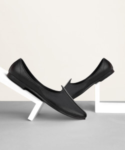 Bata JALSA Jutis For Men - Buy Bata JALSA Jutis For Men Online at Best ...