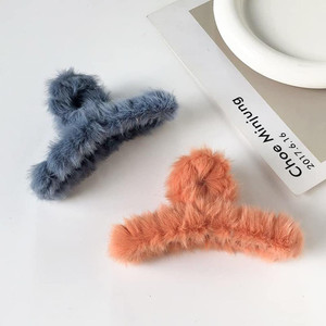 STIZONA 2 PCS Soft Faux Fleece Fur S Curve Large Hair Clutcher Hair ...