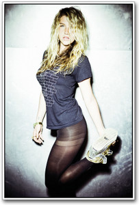 Kesha Photographic Paper - Music posters in India - Buy art, film ...