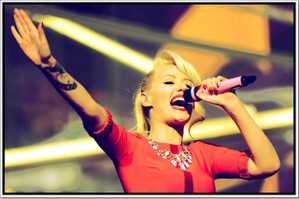 Posterhouzz Iggy Azalea Poster Paper Print - Music posters in India ...