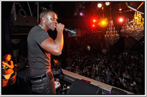 Posterhouzz Akon Poster Paper Print - Music posters in India - Buy art ...