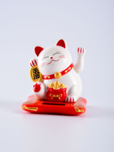 ComicSense Lucky Cat Waving Hand Solar Bobblehead Figures for Car ...
