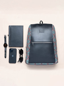 ZOUK Kolkata Nouveau Classic Daypack 15 L Backpack Green - Price in ...