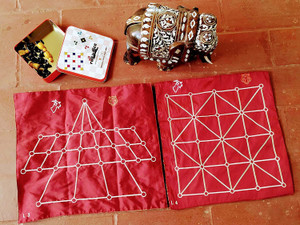 RolltheDice 2in1 Tiger & Goats Game, Aadu Huli, Puli Meka, Bagh Chaal ...