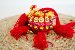 CULTURATI Mini Krishna Butter Pot Uri Hanging for Car Rear View Mirror ...