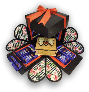 US IDEAL CRAFT Chocolate Explosion Box(8 CHOCOLATE EACH 10 RS & WOODEN ...
