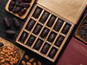 Getmydates Premium Dark Chocolate Dates Gift Box with Arabian Dates and ...