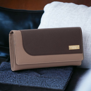 linus Casual Gold Clutch Golden - Price in India | Flipkart.com